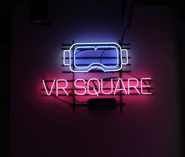 弘大の街で一際目立つビル！VR体験施設『VR SQUARE』に行ってみよう！！【日本語HPあり】 - 韓国トレンド情報・韓国まとめ JOAH-ジョア-