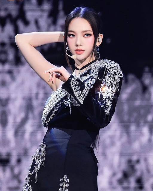 KPOPアイドルに衣装提供するブランド「denicheur」が話題♡ - 韓国トレンド情報・韓国まとめ JOAH-ジョア-