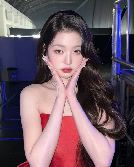 甘い香りが好き♡IVEウォニョンの愛用香水4選！ - 韓国トレンド情報・韓国まとめ JOAH-ジョア-